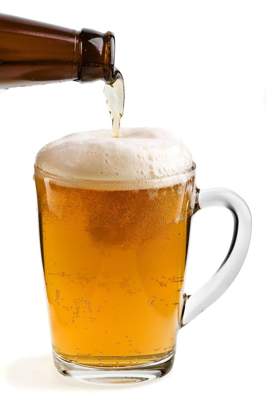 How To Make Beer At Home - How To Do It Yourself